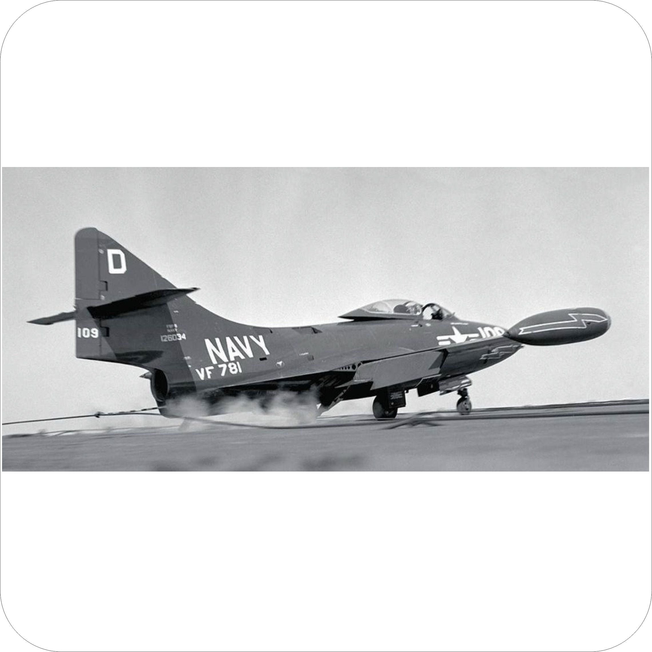 2073 - Grumman F9F Panther - RCN Lt J MacBrien DFC - Korea 1953 | Above ...