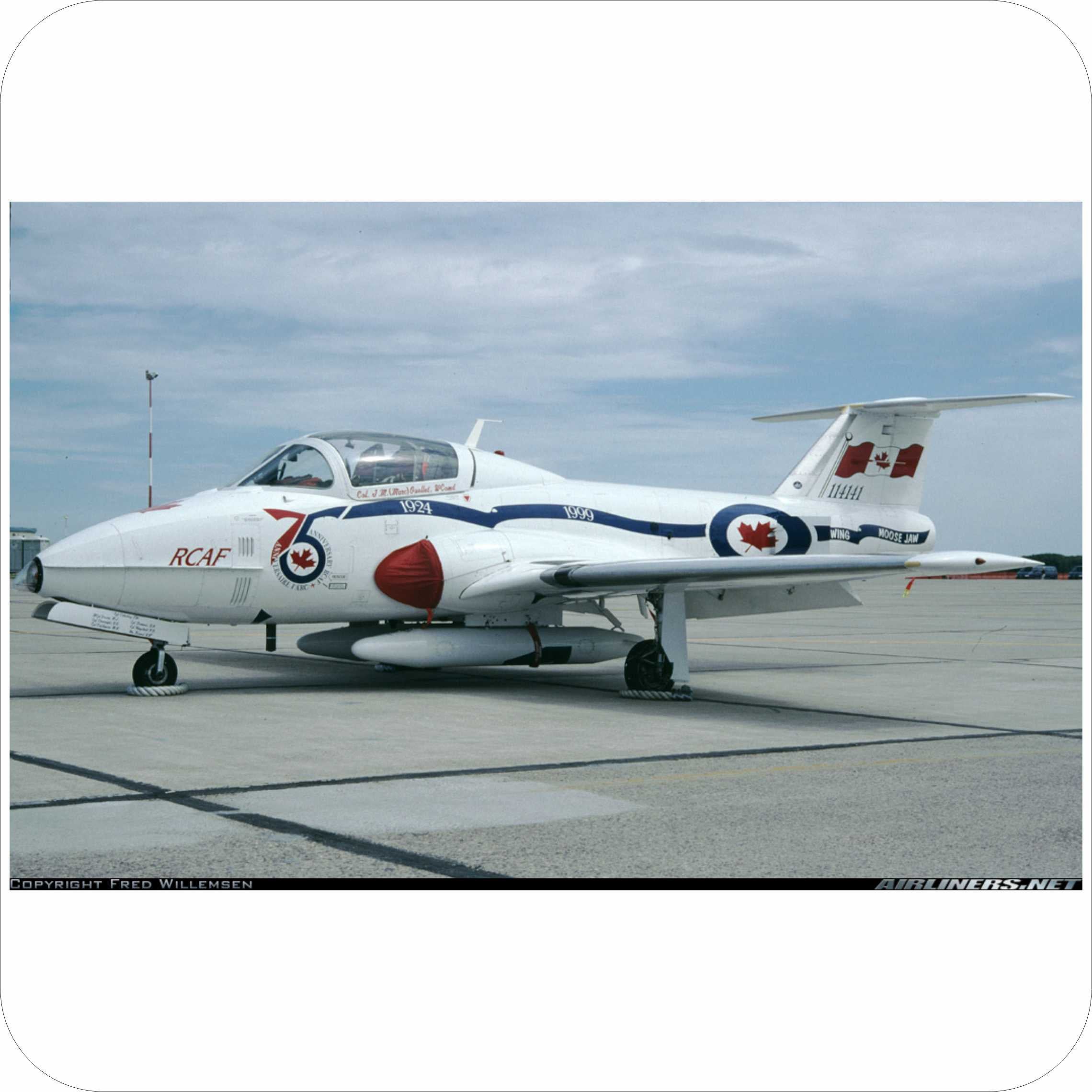 1003 - Canadair CT-114 Tutor - RCAF 75th Special | Above & Below Graphics