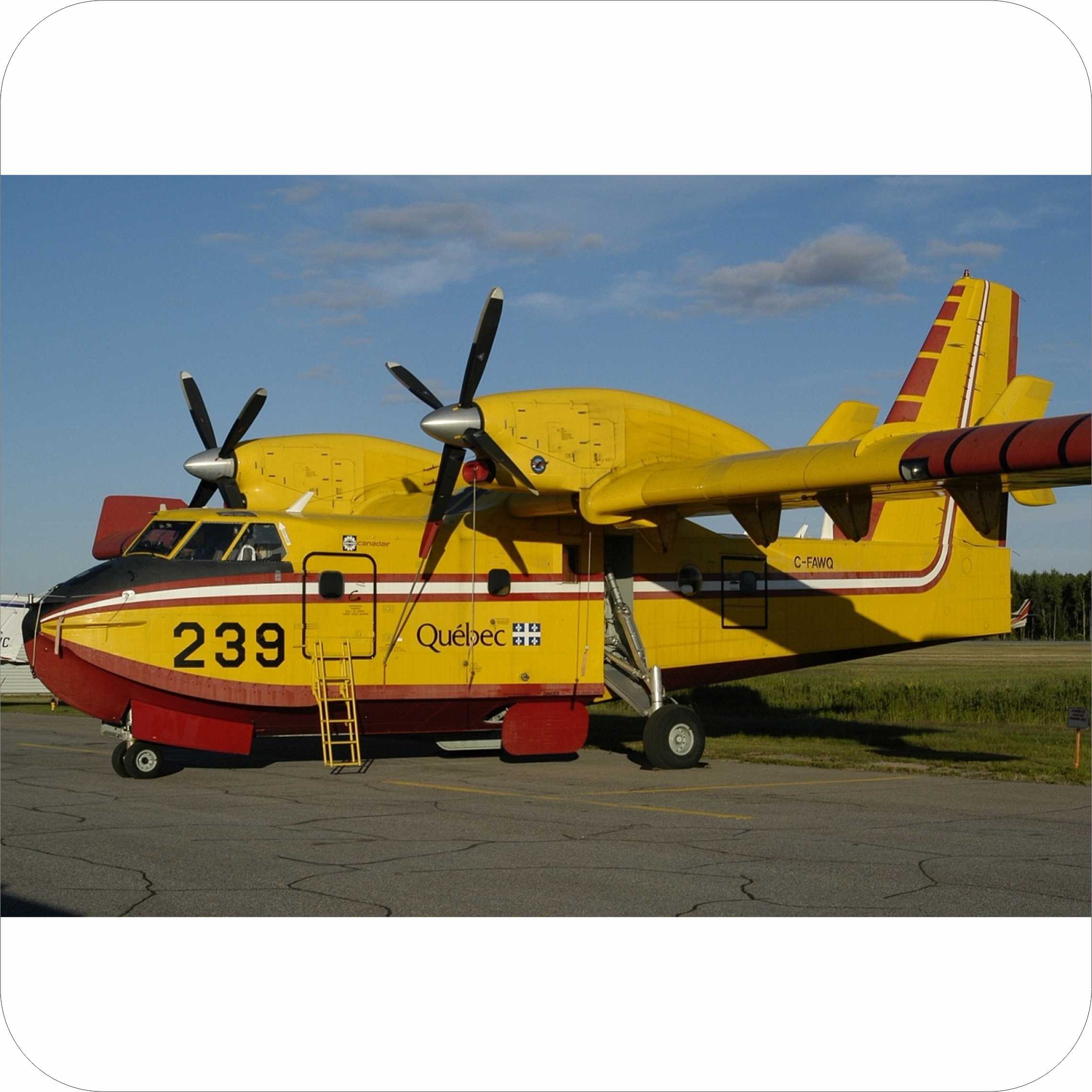 2143 - Bombardier CL-415 Super Scooper - Quebec | Above & Below Graphics